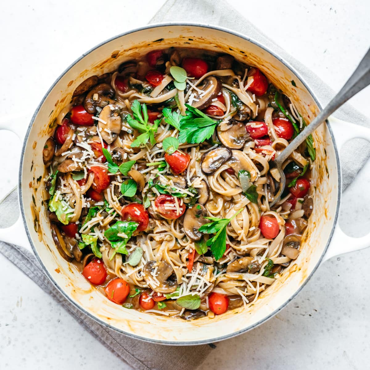 Vegan One Pot Pasta (Quick & Easy Recipe) - Crowded Kitchen